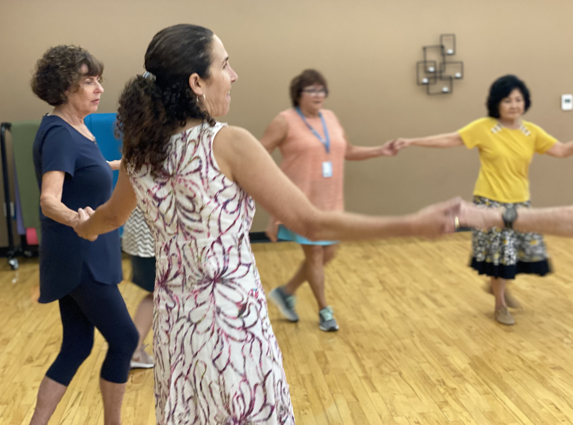 Creative Aging Classes Encourage Creative Expression